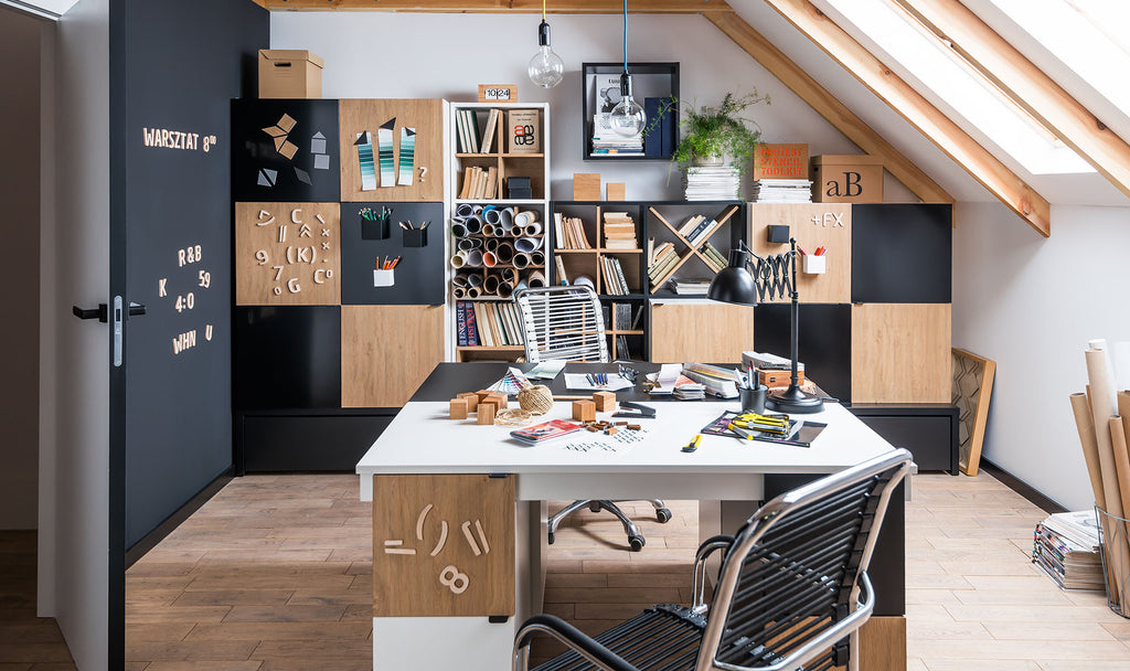 Innovative Transformer Desk - White Top | Young User Collection